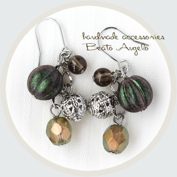チェコメロンと透かし玉のピアス(p-279)オリーブ/モーヴ S m002 ピアス（フック・チェーン） Beato Angelo 通販 ...