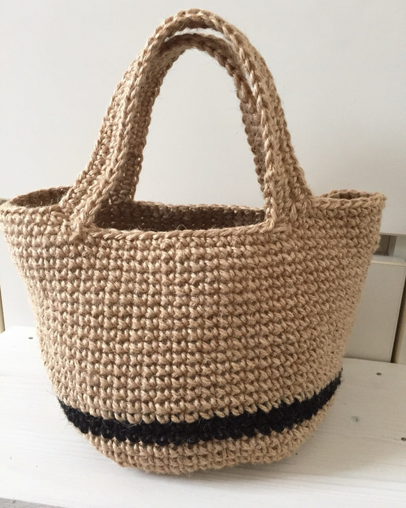 コロンと麻ひもバッグ ライン入り かごバッグ miiko 通販 2298022｜Creema(クリーマ)