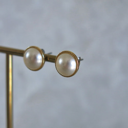 パール×ゴールド アンティークボタンのスタッドピアス 一粒ピアス パールピアス ピアス（スタッド・一粒） y_button 通販 ...