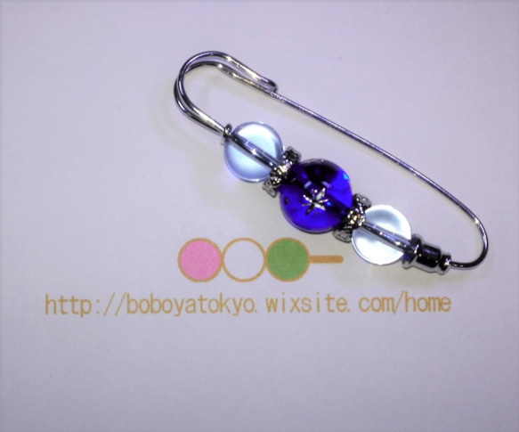 夜更けの星空を縦断するブルークォーツの汽車は南の空へと消えていった。 SB378 ブローチ ぼぼ屋 通販 3241155｜Creema(クリーマ)