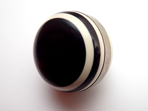 ヴィンテージのプラスティックボタン コロンとしたストライプ ボタン ks-factory 通販 5418414｜Creema(クリーマ)