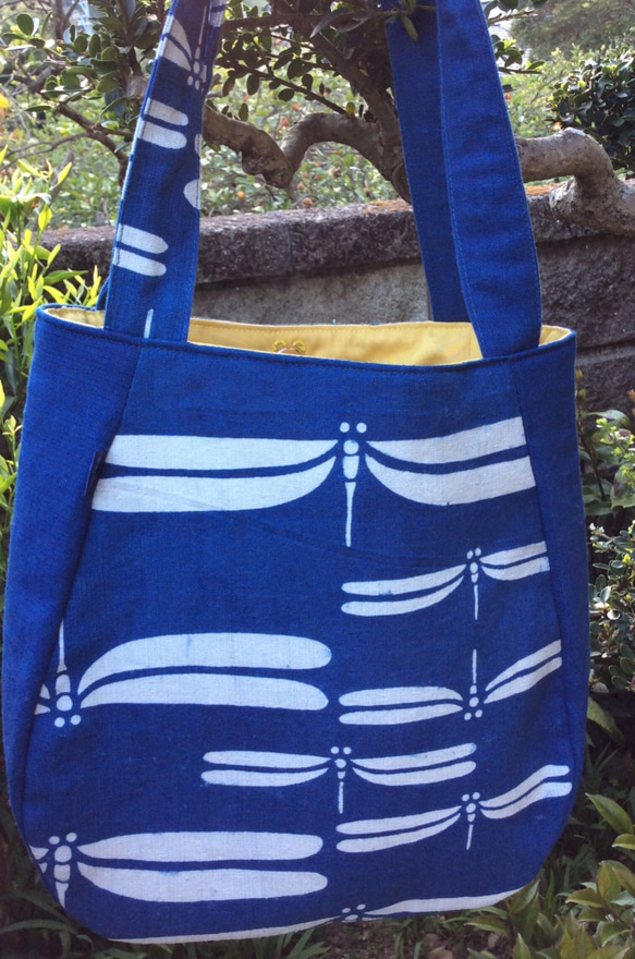 とんぼのしずく型トートバック トートバッグ 泉花 通販 5536078｜Creema(クリーマ)