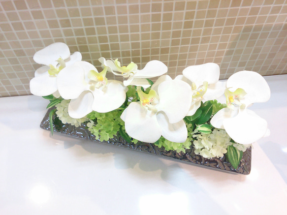 胡蝶蘭のテーブルアレンジ アートフラワー フルーレット コパン 通販 5645250｜Creema(クリーマ)