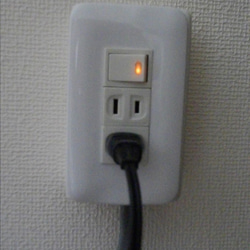 ON-OFFスイッチ付コンセント（壁取り付けタイプ） テレビ台・テレビボード hitorioyakata 通販 2872585｜Creema ...