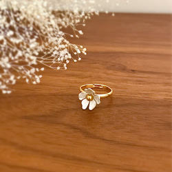 送料無料 白銀フラワーリング フリーサイズ 指輪・リング ameri ameri 通販 9036304｜Creema(クリーマ)