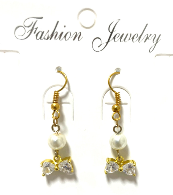 No0023 ピアス リボン パール ビジュー ハンドメイド ピアス（フック・チェーン） AKI〜smile family 通販 ...