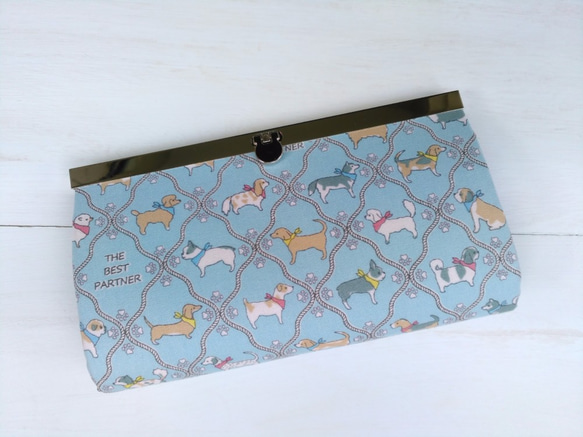 【送料無料】長財布（いぬさんたち みずいろ） 長財布 BLESSEDWITHHAPPINESS 通販｜Creema(クリーマ) 3500166