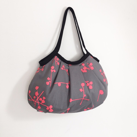 SALE // グラニーバッグ - Buttonballs in Gloss グラニーバッグ りれか 通販｜Creema(クリーマ) 4992231