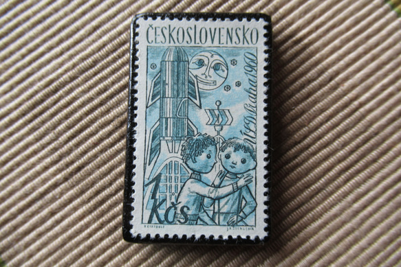 チェコスロバキア 童話切手ブローチ6626 ブローチ Yukio TANZAWA 通販 10348157｜Creema(クリーマ)