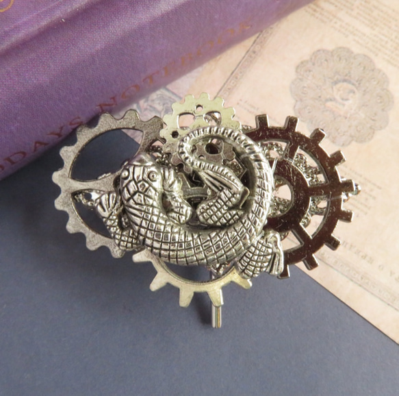 【再販】モノクロトカゲ歯車ポニーフック ポニーフック・ヘアカフス Ibis_moment 通販 12340747｜Creema(クリーマ)