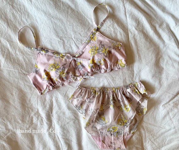 楽ブラ&新しいショーツ ＊ レギュラーライズ smomo /セット その他ファッション Co： 通販 7714000｜Creema(クリーマ)