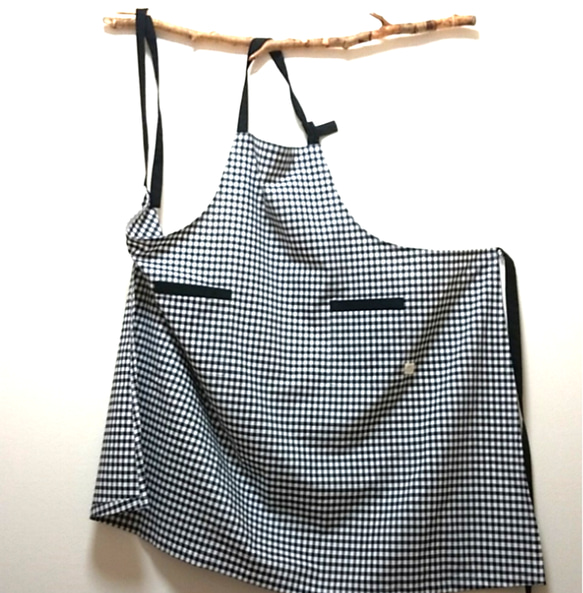 ギンガムチェックのエプロン 紐配色 ★ プレゼントにも！ エプロン MADAM*MICHIYO 通販 12738953｜Creema(クリーマ)