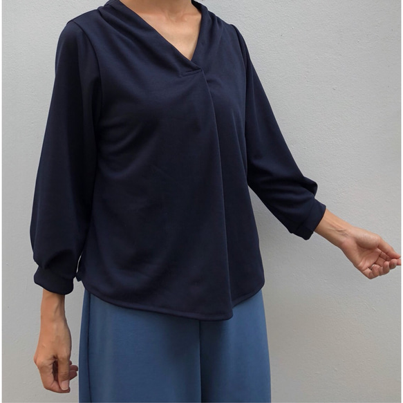 七分袖 ストレッチ Vネック カットソー ポンチ 紺色 タック プルオーバー カットソー tenoshigoto 通販 5299153 ...