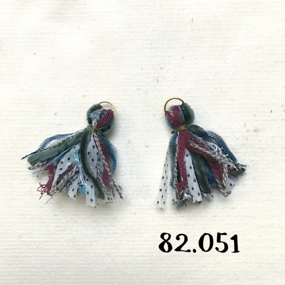 ふんわりドレスタッセルパーツ♪2個セット☆050 チャーム ふらわ 通販 6162750｜Creema(クリーマ)