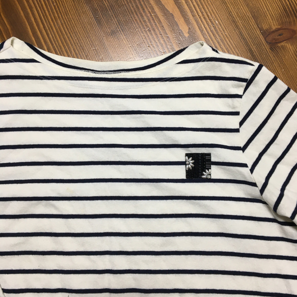 スクエアマーガレットビーズ刺繍ブローチ＊ブラック ブローチ shirotsumekusa 通販 9635330｜Creema(クリーマ)