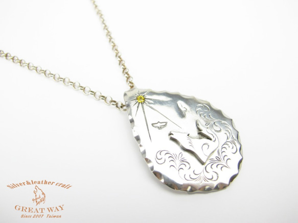 [ナバホ犬タグ925]タブレット魂インディアナマニュアル銀シルバー - ウルフトーテムの魂斜視ペンダント記念碑 ネックレス・ペンダント 久韋革 ...