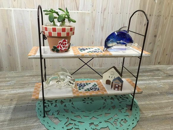 モザイクタイルの2段棚 棚・シェルフ・ラック KOBITO'S ・ART ・SHOP・ 通販｜Creema(クリーマ) 1521177