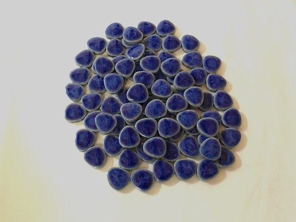 玉石タイルミニ(紺)200g その他素材 KOBITO'S ・ART ・SHOP・ 通販 5486676｜Creema(クリーマ)