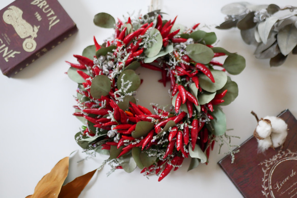 燃えるようなトウガラシリース シンプル オトナインテリアに ドライフラワー 無店舗花屋ルココン 通販 12718625｜Creema(クリーマ)