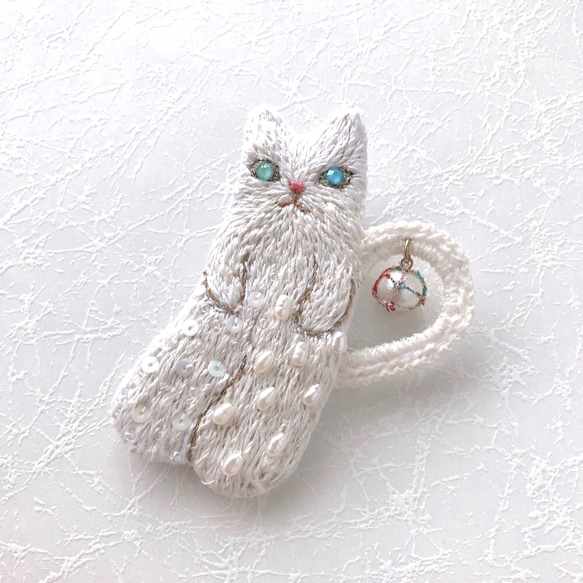 マグキャットブローチ ブローチ atelier HASU 通販｜Creema(クリーマ)