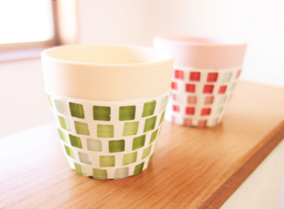 2個セット 多肉植物がぴったり 植木鉢 ガラスタイル 高さ 約7cm ピンクとグリーン 一輪挿し・花瓶・花器 hutarikkomama 通販 ...