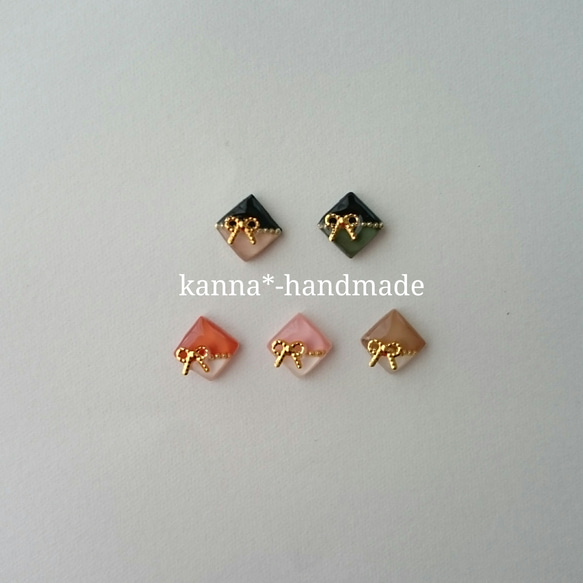 【春色追加】小さなリボンのバイカラー ピアス/イヤリング ピアス（スタッド・一粒） summer.co 通販 2997074｜Creema(クリーマ)