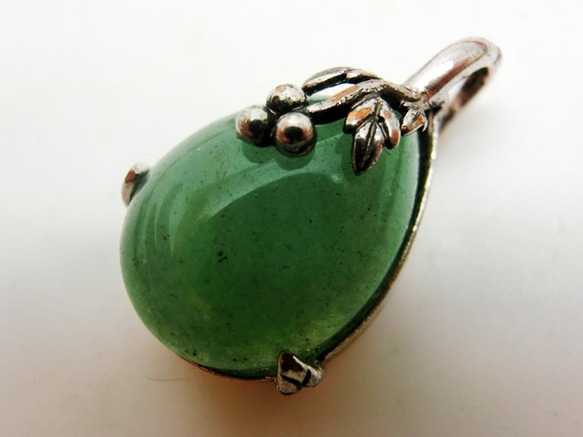 ＜セット済＞23×14mm リーフスタンピング アベンチュリンペンダント（シルバー） ネックレス・ペンダント JollyJewel ...