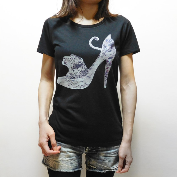 cinder／Black Tシャツ Lucifer Graphics. 通販 5370292｜Creema(クリーマ)