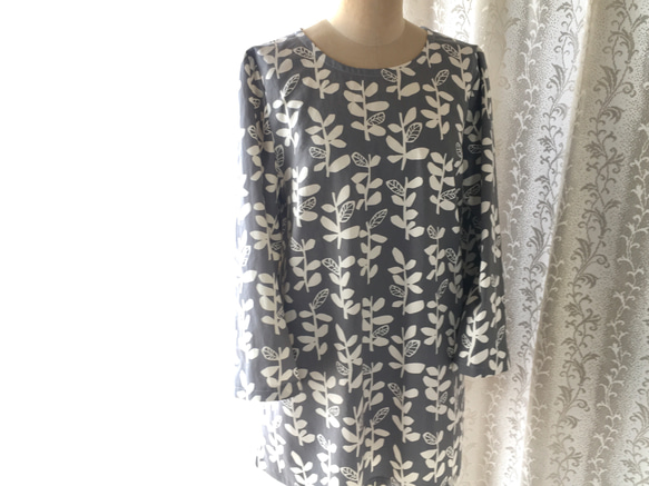 大人のチュニック 北欧プリント コットン チュニック 塩じゃけ 通販 5601011｜Creema(クリーマ)