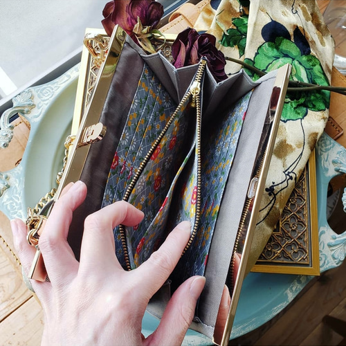 ビーズ刺繍がま口長財布 長財布 まりねま 通販 10596604|Creema ビーズ刺繍がま口長財布 長財布 まりねま 通販 10596604|Creema