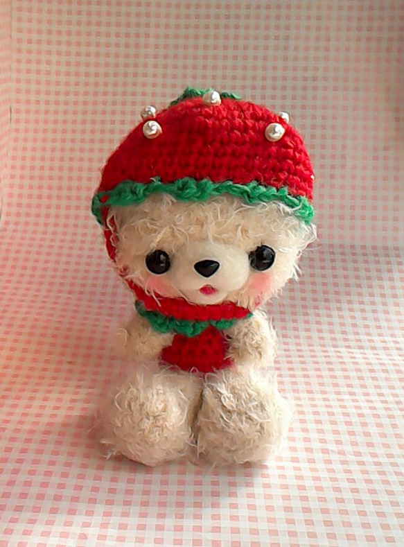 ふわふわあみぐるみ☆くまちゃん☆いちご あみぐるみ オハナ 通販 1756019｜Creema(クリーマ)