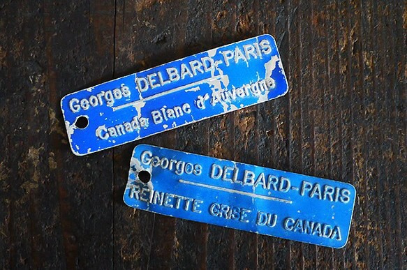 フランスアンティーク/アルミプレート/Georges DELBARD-PARIS DIYパーツ Quhan 通販 843795｜Creema ...