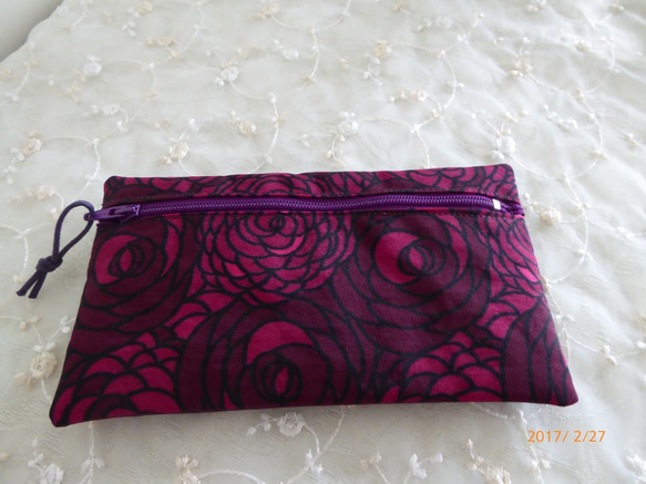 ケネーブ：ローズトーテムジッパーマルチピースペンシルケース収納袋軽量防水 ペンケース 優秀軒 通販｜Creema(クリーマ) 3589335