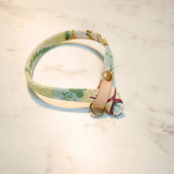 猫の襟の光の緑の森の中の動物は、両側に二重の鐘を着用 リード・首輪 michupetcollars 通販 3360014｜Creema(クリーマ)