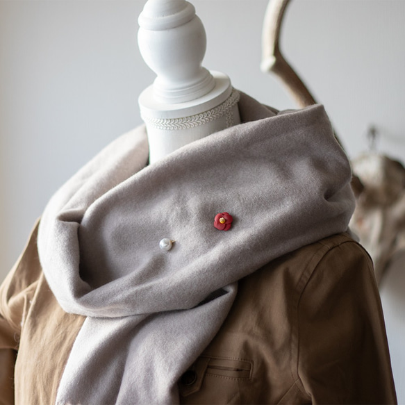 20%OFF 】椿ブローチ（赤） コサージュ 地下3階 通販 10873557｜Creema(クリーマ)