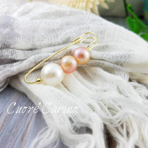 コットンパール風ピンブローチ【Rosepink&Gold】 ブローチ atelier Cuore 通販｜Creema(クリーマ)