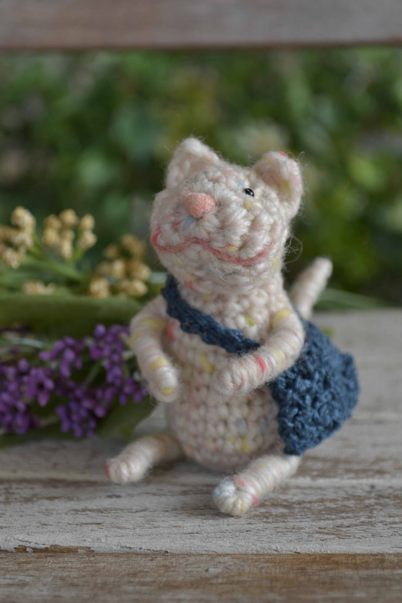 ちいさな白ねこのあみぐるみ【miyuさまオーダー分】 あみぐるみ よねざわなみ 通販｜Creema(クリーマ) 1629130