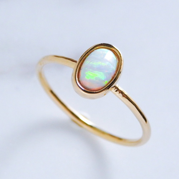 シンセティックホワイトオパールリング・10月誕生石・サイズオーダー可・華奢デザイン・18金仕上げ 指輪・リング grain 通販 ...