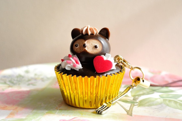 バレンタインたぬきケーキ その他携帯アクセサリー minatsu 通販｜Creema(クリーマ) 1721779
