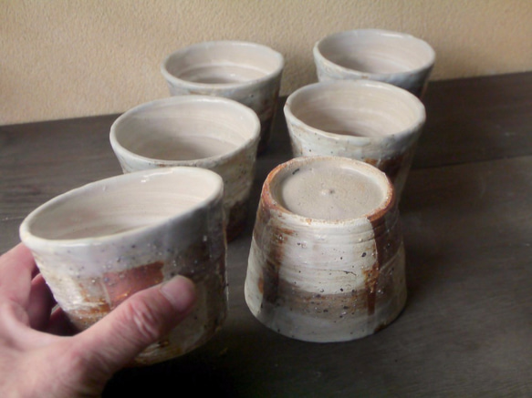 刷毛目の多目的カップ ティーカップ HORIMIZU窯/堀水窯 通販｜Creema(クリーマ)