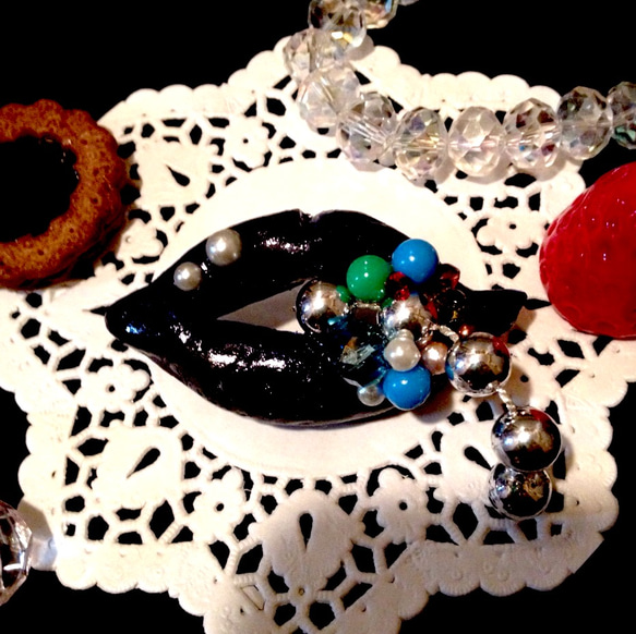 一点物＊欲張りな唇 "GLEEDY LIPS" NV 立体・オブジェ coRne 通販 2221439｜Creema(クリーマ)