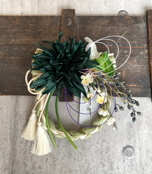 和モダンお正月飾り モスグリーン♪ 響花 しめ縄・しめ飾り aki 通販｜Creema(クリーマ) 12724217