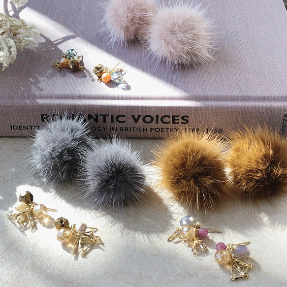 twinkle stones ミンクファー モーブピンク ピアス/イヤリング ピアス（スタッド・一粒） and story 通販 ...