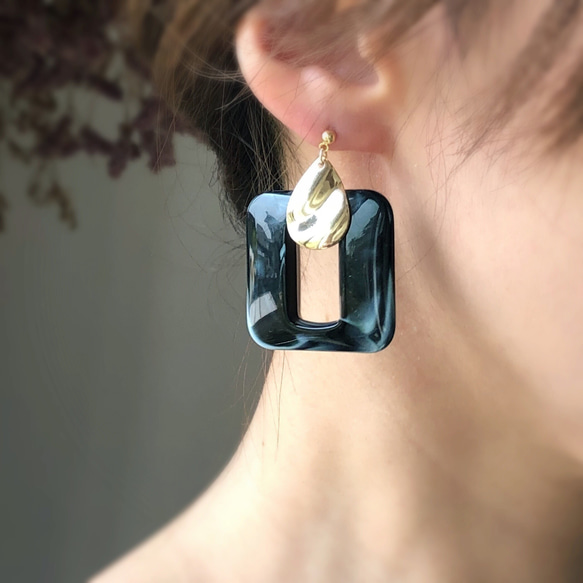 シズク × black ピアス/イヤリング ピアス（フック・チェーン） and story 通販 7213814｜Creema(クリーマ)