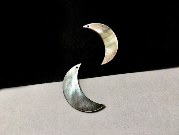 シェルチャーム＊月型＊2個 チャーム Craft Bird 通販｜Creema(クリーマ) 7879506