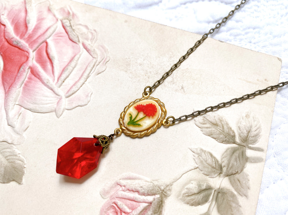 ＊一点もの＊ヴィンテージ・赤い花のカボション＆赤いチェコグラスのネックレス ネックレス・ペンダント ondulations 通販 ...