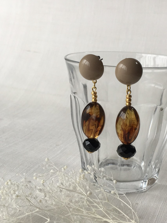 ブラウンの大ぶりピアス ピアス（その他） petite forte 通販 5406192｜Creema(クリーマ)