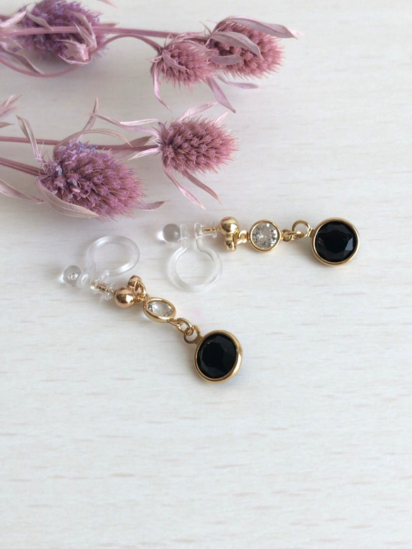 再販！シャネルストーン＊スワロフスキー クリスタル＆ジェット 樹脂ノンホールピアス イヤリング・ノンホールピアス Queue de chat ...