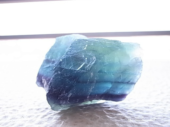 フローライト 原石 187g 天然石 天然石 宙とクリスタル 通販｜Creema(クリーマ)