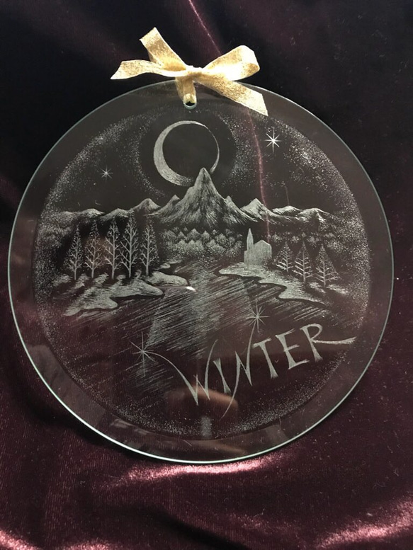 冬景色の飾りプレート 〜手彫り〜 タペストリー・壁掛け kinnohane 通販 6503794｜Creema(クリーマ)